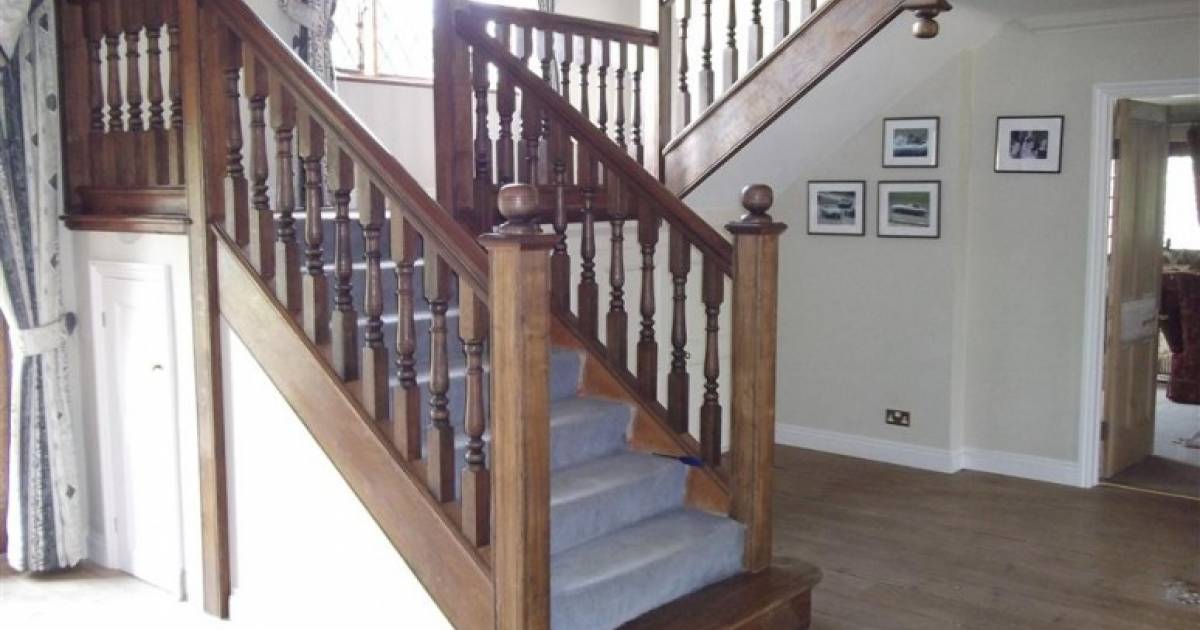 Wrap & Clad Staircase Refurbishment | Distinctive Country Furniture ...